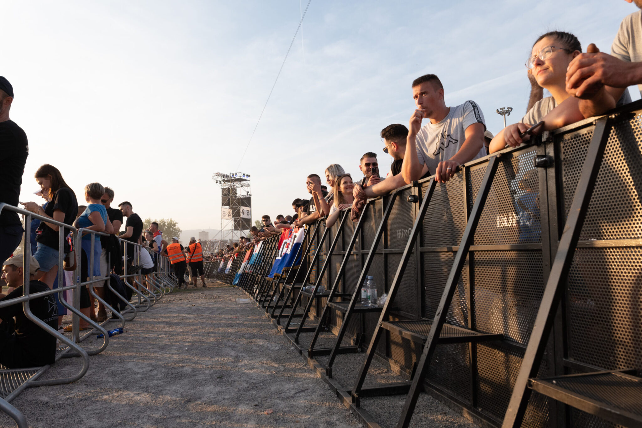 MOJO Barrier Rentals | Concert & Event Barricade Hire